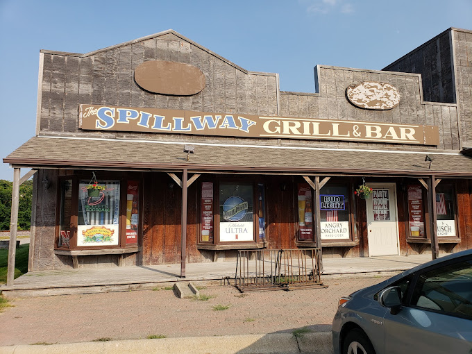 spillwaycb.com – Council Bluffs restaurant, full bar, pool table, darts ...