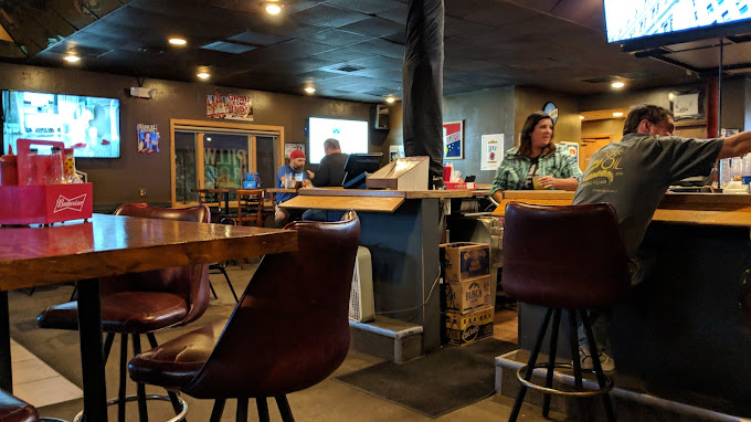 spillwaycb.com – Council Bluffs restaurant, full bar, pool table, darts ...